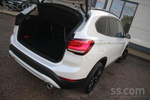 Balts BMW X1 2022 Tukums, ar dzinēja tilpumu 2.00 L un nobraukumu 180 tūkst. km par 19497 €, foto 32 vietnē AUTOMOTO.COM.LV