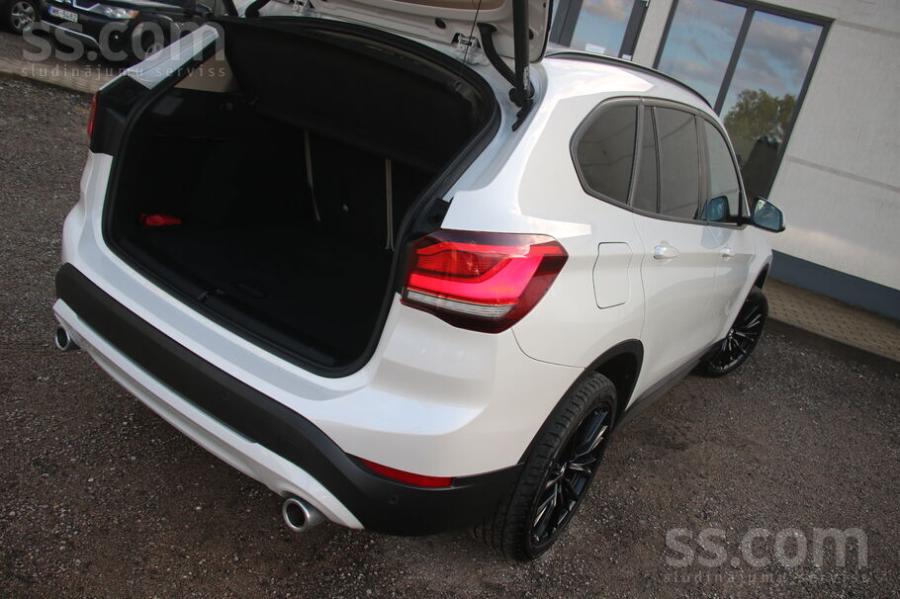 Balts BMW X1 2022 Tukums, ar dzinēja tilpumu 2.00 L un nobraukumu 180 tūkst. km par 19497 €, foto 32 vietnē AUTOMOTO.COM.LV