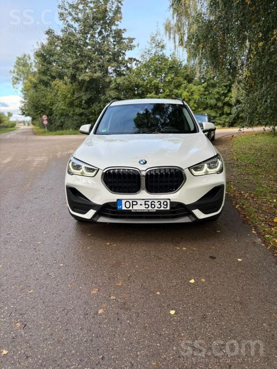 Balts BMW X1 2022 Rīga, ar dzinēja tilpumu 2.00 L un nobraukumu 171 tūkst. km par 20000 €, foto 3 vietnē AUTOMOTO.COM.LV