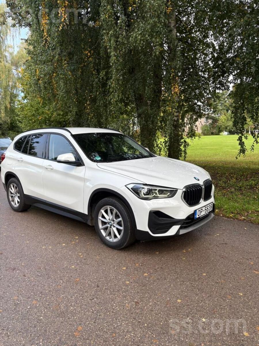 Balts BMW X1 2022 Rīga, ar dzinēja tilpumu 2.00 L un nobraukumu 171 tūkst. km par 20000 €, foto 4 vietnē AUTOMOTO.COM.LV
