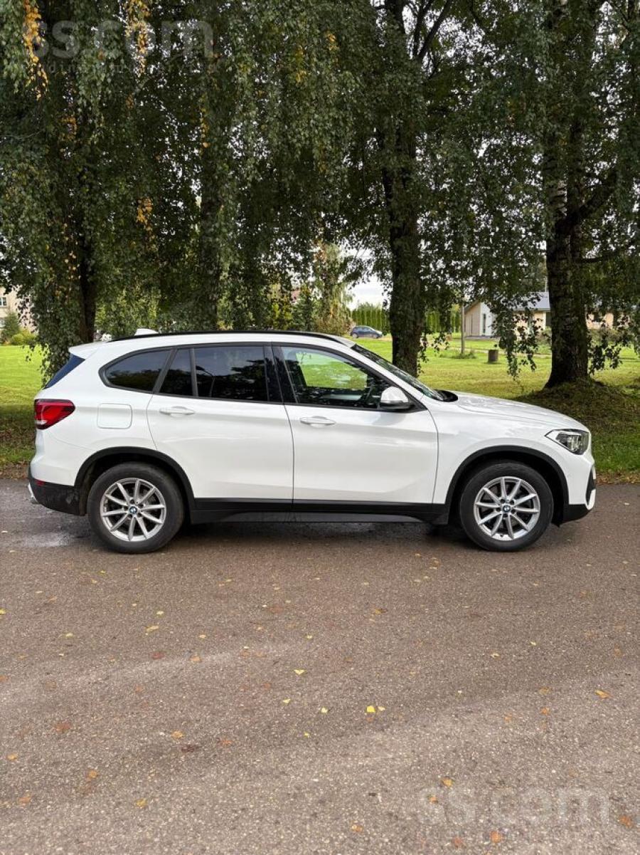 Balts BMW X1 2022 Rīga, ar dzinēja tilpumu 2.00 L un nobraukumu 171 tūkst. km par 20000 €, foto 5 vietnē AUTOMOTO.COM.LV