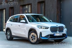 Белый БМВ Х1 2023 в Рига, объемом двигателя 1.50 л и пробегом 15 тыс. км за 35990 €, фото 5 на AUTOMOTO.COM.LV