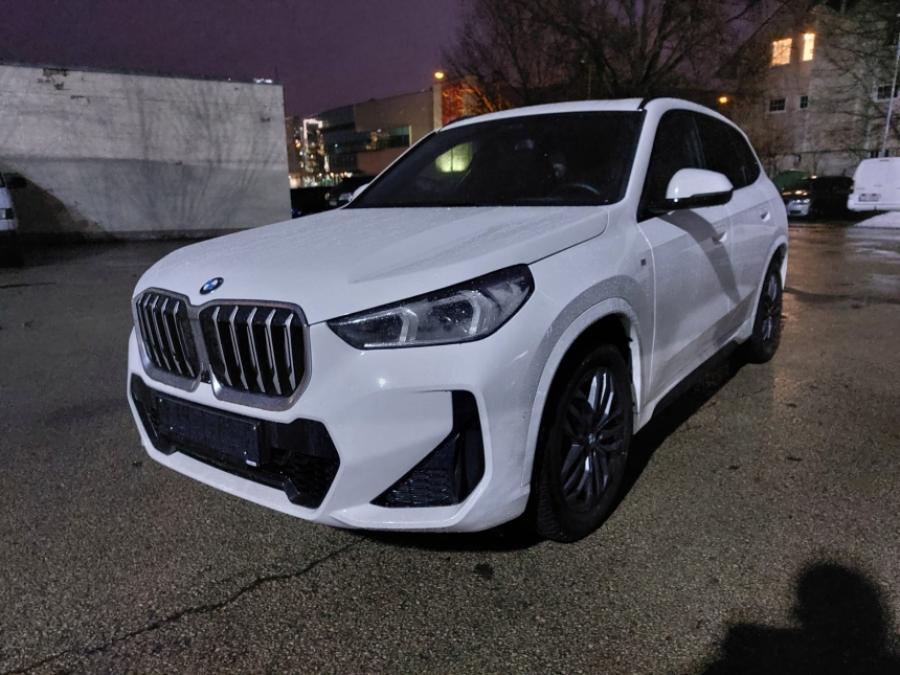 Balts BMW X1 2023 Rīga, ar dzinēja tilpumu 1.80 L un nobraukumu 26 tūkst. km par 55000 €, foto 1 vietnē AUTOMOTO.COM.LV