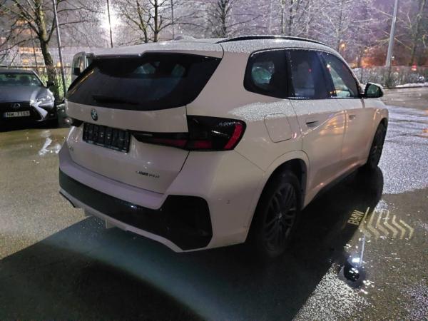 Balts BMW X1 2023 Rīga, ar dzinēja tilpumu 1.80 L un nobraukumu 26 tūkst. km par 55000 €, foto 2 vietnē AUTOMOTO.COM.LV