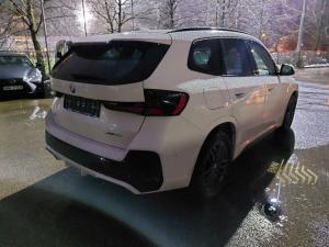Balts BMW X1 2023 Rīga, ar dzinēja tilpumu 1.80 L un nobraukumu 26 tūkst. km par 55000 €, foto 3 vietnē AUTOMOTO.COM.LV