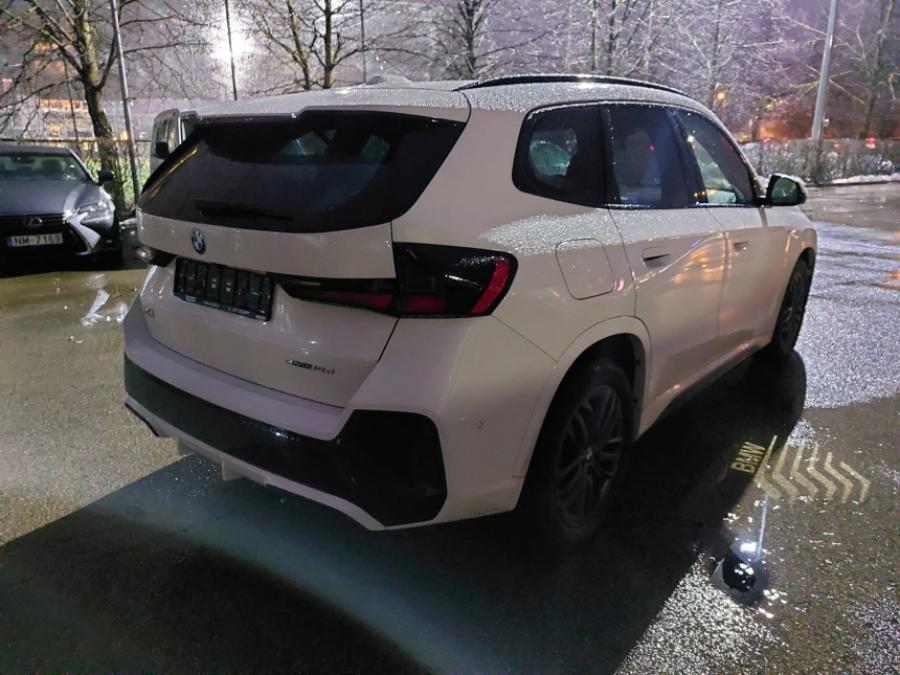 Balts BMW X1 2023 Rīga, ar dzinēja tilpumu 1.80 L un nobraukumu 26 tūkst. km par 55000 €, foto 3 vietnē AUTOMOTO.COM.LV