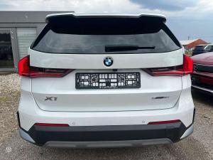 White BMW X1 2023 in Vilnius, with an engine capacity of 1.50 L and mileage of 178 thousand km for 24900 €, photo 12 on AUTOMOTO.COM.LV