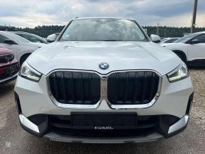 White BMW X1 2023 in Vilnius, with an engine capacity of 1.50 L and mileage of 178 thousand km for 24900 €, photo 14 on AUTOMOTO.COM.LV
