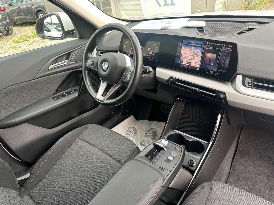 White BMW X1 2023 in Vilnius, with an engine capacity of 1.50 L and mileage of 178 thousand km for 24900 €, photo 23 on AUTOMOTO.COM.LV