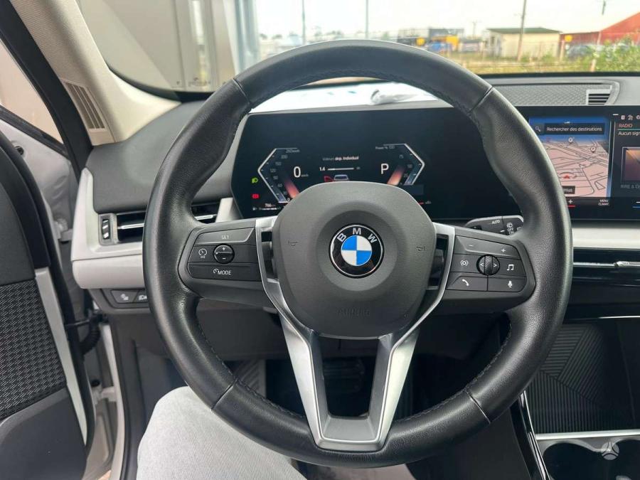 White BMW X1 2023 in Vilnius, with an engine capacity of 1.50 L and mileage of 178 thousand km for 24900 €, photo 27 on AUTOMOTO.COM.LV