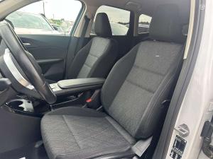 White BMW X1 2023 in Vilnius, with an engine capacity of 1.50 L and mileage of 178 thousand km for 24900 €, photo 30 on AUTOMOTO.COM.LV