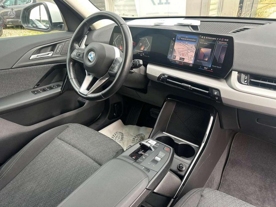 White BMW X1 2023 in Vilnius, with an engine capacity of 1.50 L and mileage of 178 thousand km for 24900 €, photo 32 on AUTOMOTO.COM.LV