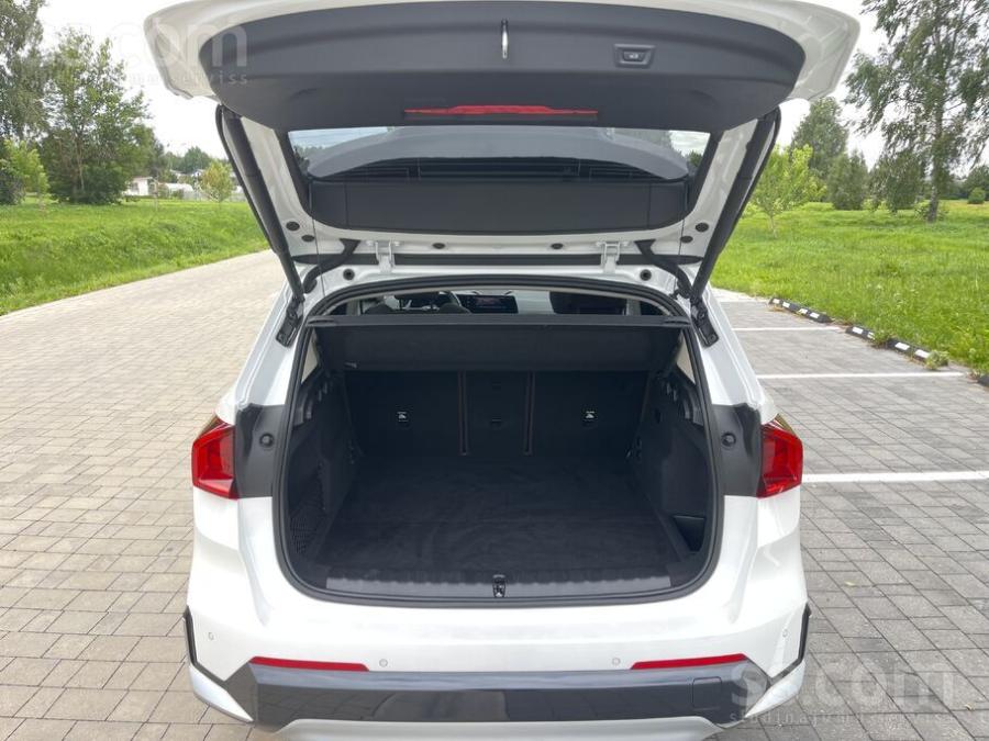 White BMW X1 2023 in Riga, with an engine capacity of 1.50 L and mileage of 58 thousand km for 33900 €, photo 17 on AUTOMOTO.COM.LV