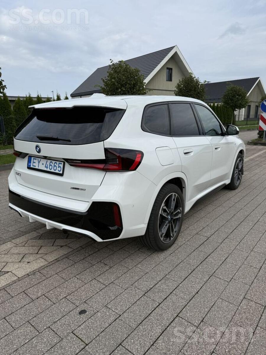 Balts BMW X1 2024 Rīga, ar dzinēja tilpumu 2.00 L un nobraukumu 21 tūkst. km par 39500 €, foto 3 vietnē AUTOMOTO.COM.LV