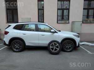 White BMW X1 2024 in Riga, with an engine capacity of 1.50 L and mileage of 15 thousand km for 37000 €, photo 21 on AUTOMOTO.COM.LV