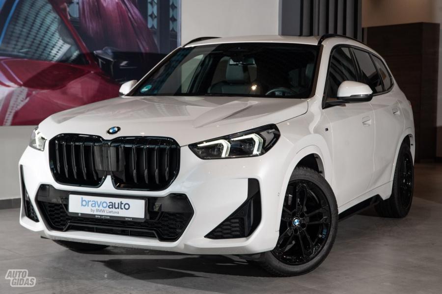 Balts BMW X1 2024 Kauņa, ar dzinēja tilpumu 1.50 L un nobraukumu 37 tūkst. km par 38991 €, foto 1 vietnē AUTOMOTO.COM.LV