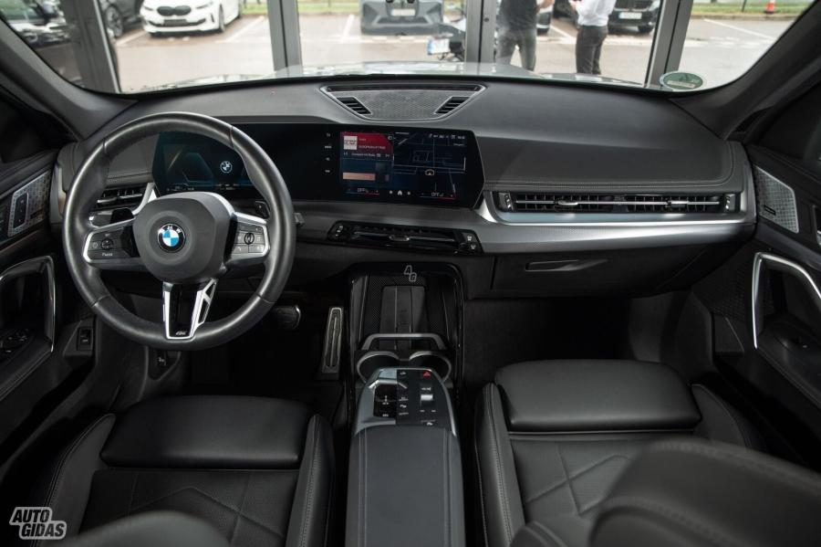 Balts BMW X1 2024 Kauņa, ar dzinēja tilpumu 1.50 L un nobraukumu 37 tūkst. km par 38991 €, foto 15 vietnē AUTOMOTO.COM.LV