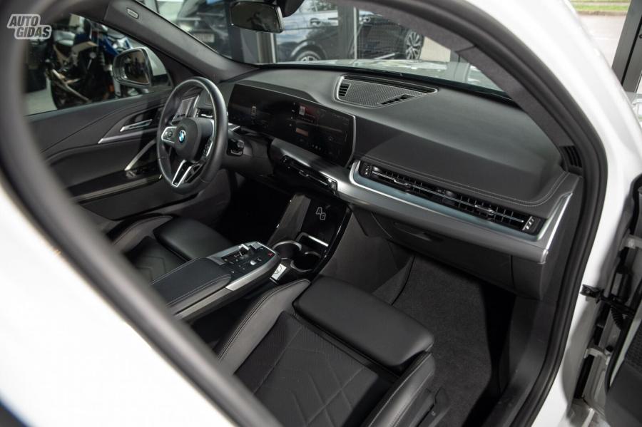 Balts BMW X1 2024 Kauņa, ar dzinēja tilpumu 1.50 L un nobraukumu 37 tūkst. km par 38991 €, foto 16 vietnē AUTOMOTO.COM.LV