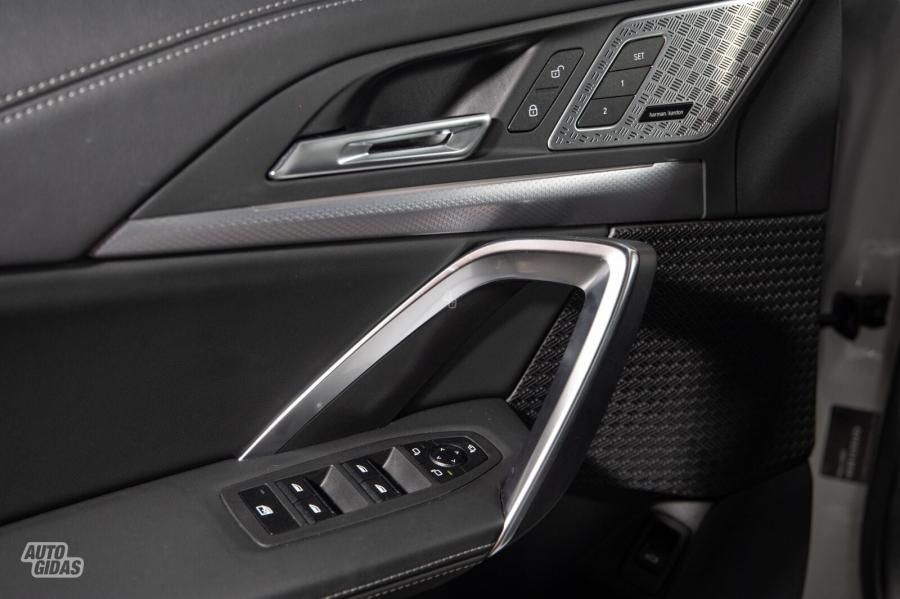 Balts BMW X1 2024 Kauņa, ar dzinēja tilpumu 1.50 L un nobraukumu 37 tūkst. km par 38991 €, foto 22 vietnē AUTOMOTO.COM.LV