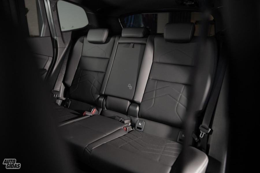 Balts BMW X1 2024 Kauņa, ar dzinēja tilpumu 1.50 L un nobraukumu 37 tūkst. km par 38991 €, foto 24 vietnē AUTOMOTO.COM.LV
