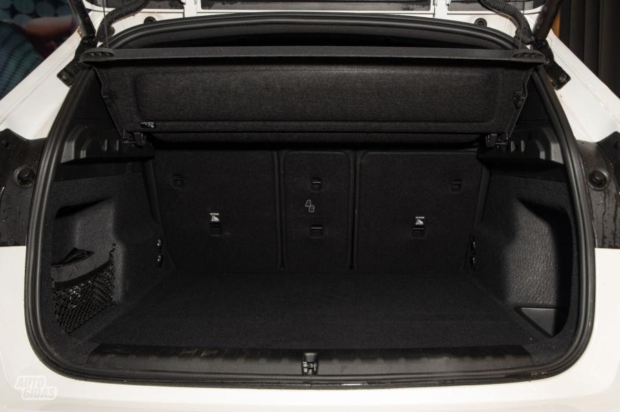 Balts BMW X1 2024 Kauņa, ar dzinēja tilpumu 1.50 L un nobraukumu 37 tūkst. km par 38991 €, foto 25 vietnē AUTOMOTO.COM.LV