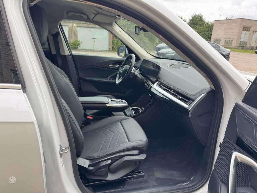 Balts BMW X1 2024 Gargždai, ar dzinēja tilpumu 2.00 L un nobraukumu 24 tūkst. km par 18900 €, foto 6 vietnē AUTOMOTO.COM.LV