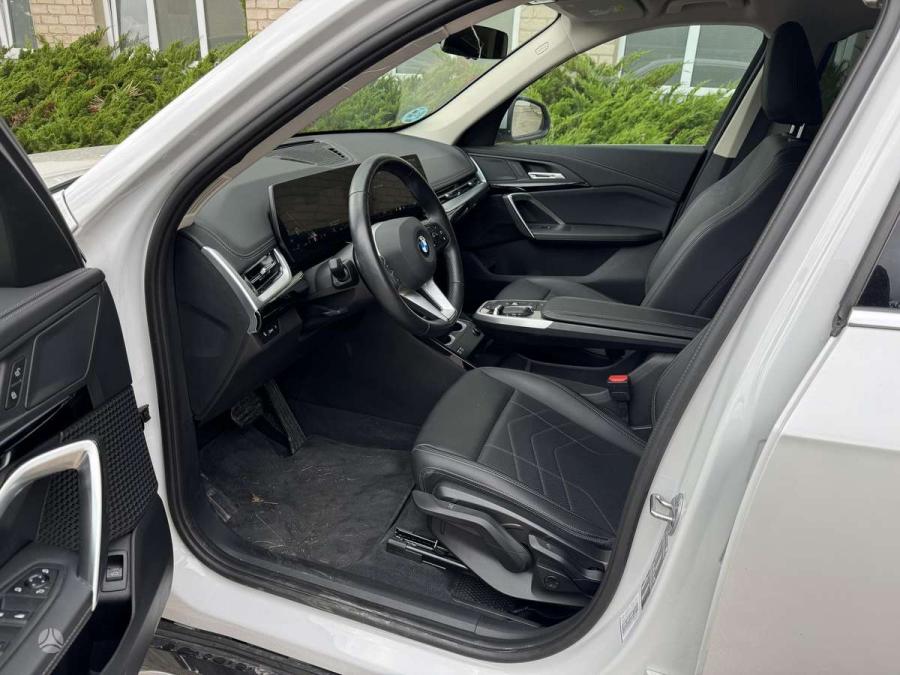 Balts BMW X1 2024 Gargždai, ar dzinēja tilpumu 2.00 L un nobraukumu 24 tūkst. km par 18900 €, foto 8 vietnē AUTOMOTO.COM.LV