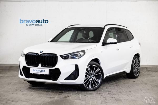 White BMW X1 2024 in Vilnius, with an engine capacity of 2.00 L and mileage of 56 thousand km for 37991 €, photo 1 on AUTOMOTO.COM.LV