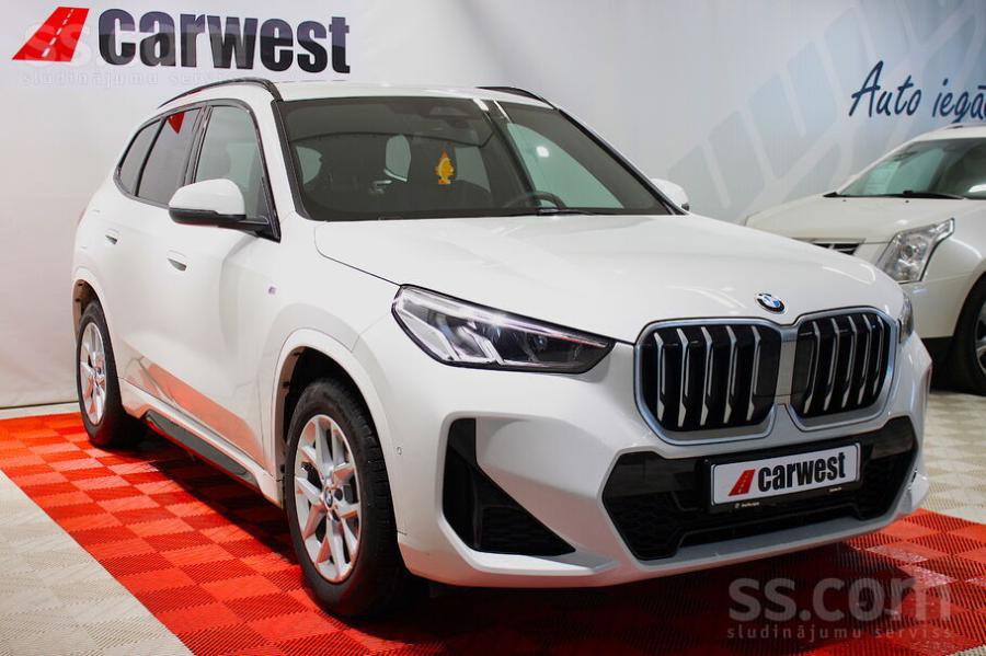 Balts BMW X1 2025 Rīga, ar dzinēja tilpumu 1.50 L un nobraukumu 10 tūkst. km par 38999 €, foto 4 vietnē AUTOMOTO.COM.LV
