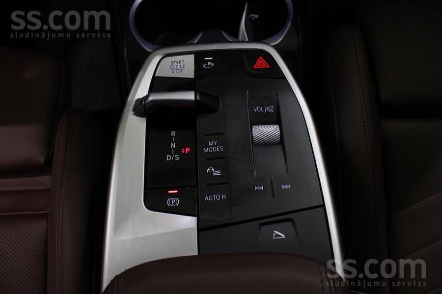 Balts BMW X1 2025 Rīga, ar dzinēja tilpumu 1.50 L un nobraukumu 10 tūkst. km par 38999 €, foto 19 vietnē AUTOMOTO.COM.LV
