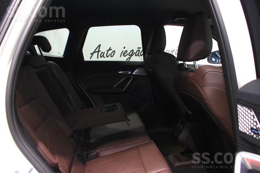 Balts BMW X1 2025 Rīga, ar dzinēja tilpumu 1.50 L un nobraukumu 10 tūkst. km par 38999 €, foto 23 vietnē AUTOMOTO.COM.LV
