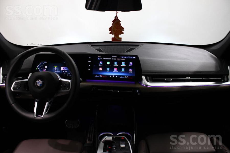 Balts BMW X1 2025 Rīga, ar dzinēja tilpumu 1.50 L un nobraukumu 10 tūkst. km par 38999 €, foto 26 vietnē AUTOMOTO.COM.LV