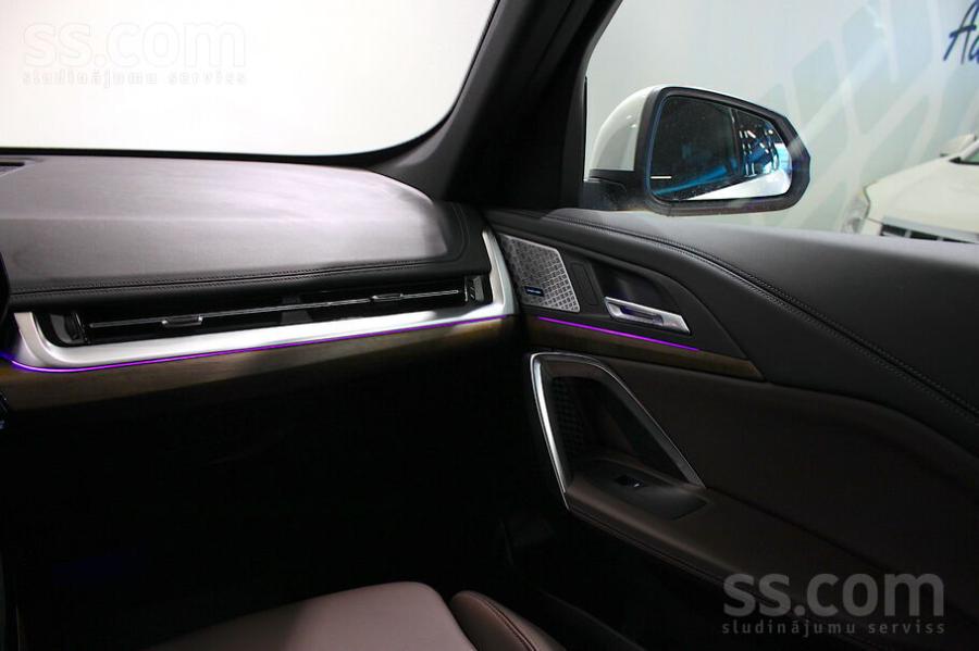 Balts BMW X1 2025 Rīga, ar dzinēja tilpumu 1.50 L un nobraukumu 10 tūkst. km par 38999 €, foto 27 vietnē AUTOMOTO.COM.LV