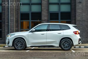 Balts BMW X1 2025 Rīga, ar dzinēja tilpumu 1.50 L un nobraukumu 15 tūkst. km par 42900 €, foto 7 vietnē AUTOMOTO.COM.LV