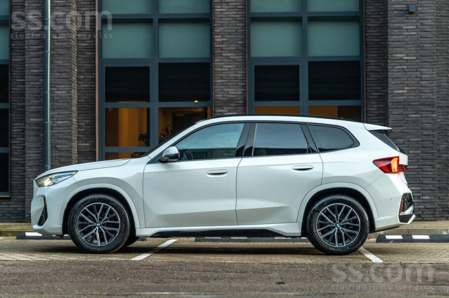 Balts BMW X1 2025 Rīga, ar dzinēja tilpumu 1.50 L un nobraukumu 15 tūkst. km par 42900 €, foto 7 vietnē AUTOMOTO.COM.LV