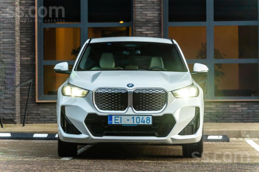 Balts BMW X1 2025 Rīga, ar dzinēja tilpumu 1.50 L un nobraukumu 15 tūkst. km par 42900 €, foto 9 vietnē AUTOMOTO.COM.LV