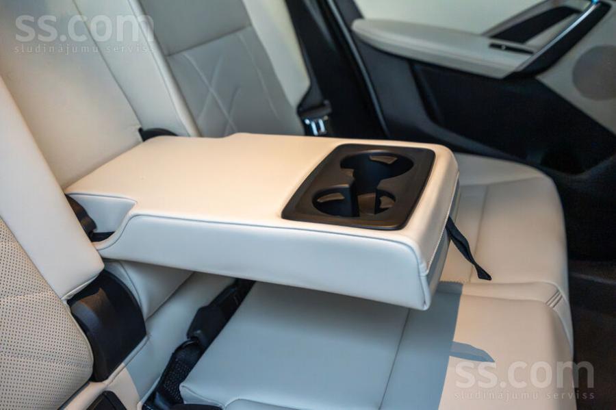 Balts BMW X1 2025 Rīga, ar dzinēja tilpumu 1.50 L un nobraukumu 15 tūkst. km par 42900 €, foto 18 vietnē AUTOMOTO.COM.LV