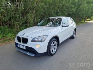 White BMW X1 2010 in Riga, with an engine capacity of 2.00 L and mileage of 177 thousand km for 5500 €, photo  on AUTOMOTO.COM.LV