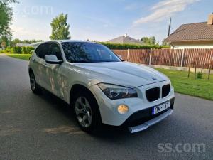 Белый БМВ Х1 2010 в Рига, объемом двигателя 2.00 л и пробегом 177 тыс. км за 5500 €, фото 4 на AUTOMOTO.COM.LV