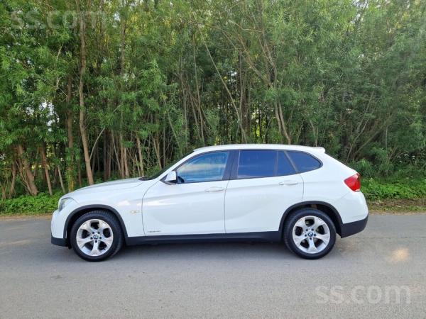 White BMW X1 2010 in Riga, with an engine capacity of 2.00 L and mileage of 177 thousand km for 5500 €, photo 5 on AUTOMOTO.COM.LV