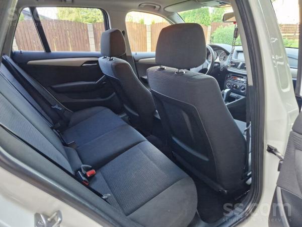 White BMW X1 2010 in Riga, with an engine capacity of 2.00 L and mileage of 177 thousand km for 5500 €, photo 9 on AUTOMOTO.COM.LV