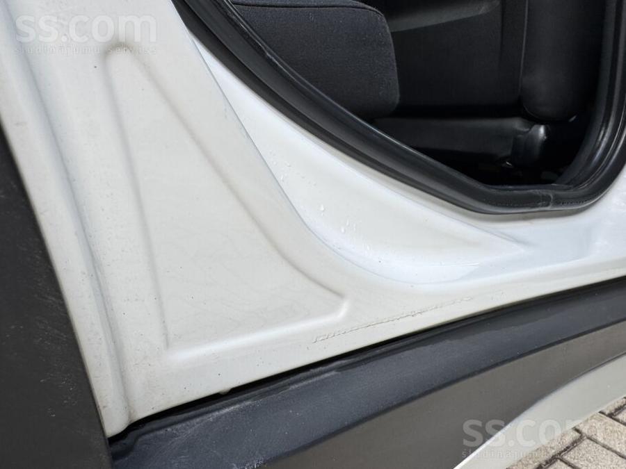 Balts BMW X1 2010 Rīga, ar dzinēja tilpumu 2.00 L un nobraukumu 219 tūkst. km par 6690 €, foto 10 vietnē AUTOMOTO.COM.LV