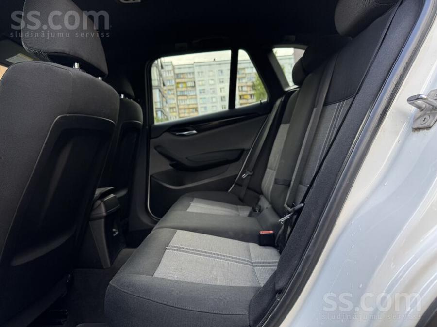 Balts BMW X1 2010 Rīga, ar dzinēja tilpumu 2.00 L un nobraukumu 219 tūkst. km par 6690 €, foto 15 vietnē AUTOMOTO.COM.LV
