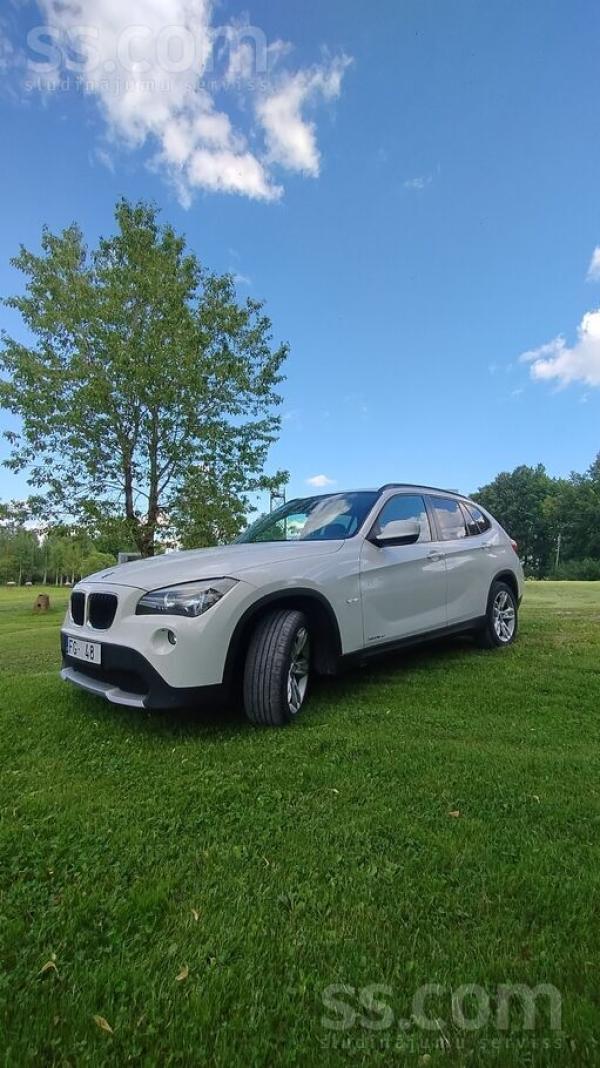 Balts BMW X1 2010 Ogre, ar dzinēja tilpumu 2.00 L un nobraukumu 260 tūkst. km par 6500 €, foto 2 vietnē AUTOMOTO.COM.LV