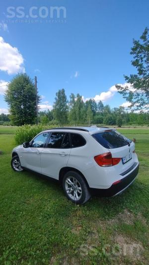 Balts BMW X1 2010 Ogre, ar dzinēja tilpumu 2.00 L un nobraukumu 260 tūkst. km par 6500 €, foto 5 vietnē AUTOMOTO.COM.LV
