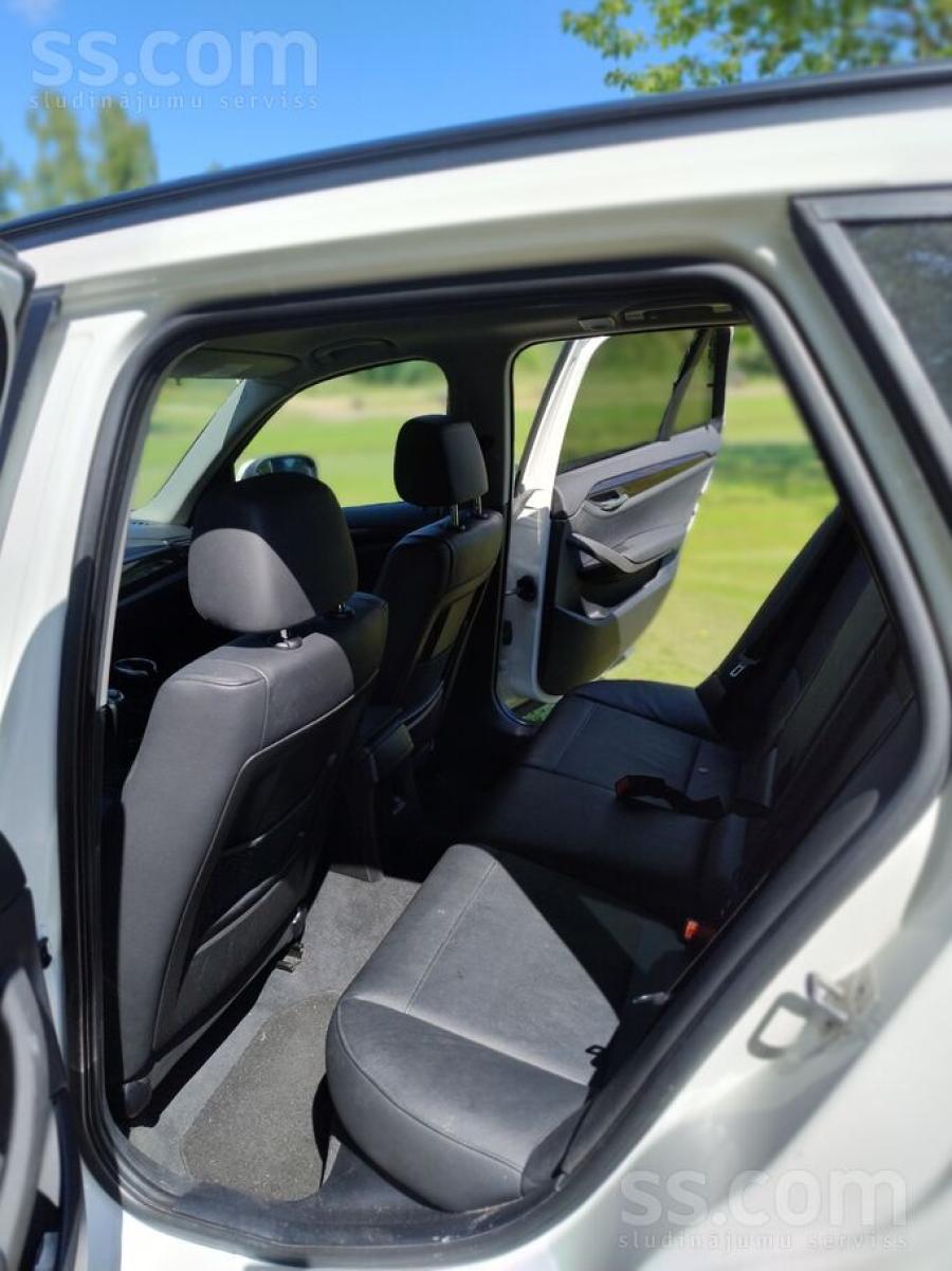 Balts BMW X1 2010 Ogre, ar dzinēja tilpumu 2.00 L un nobraukumu 260 tūkst. km par 6500 €, foto 11 vietnē AUTOMOTO.COM.LV