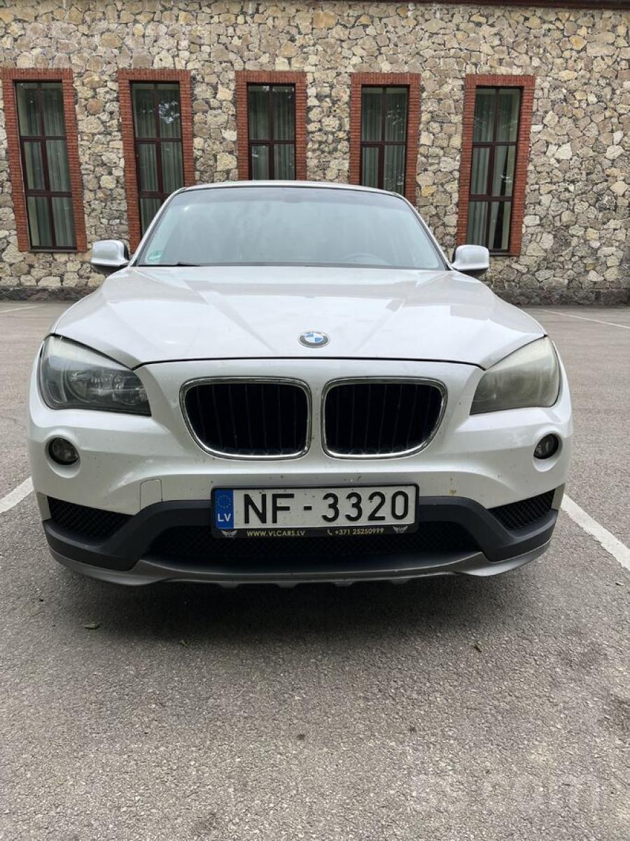 Balts BMW X1 2011 Rīga, ar dzinēja tilpumu 2.00 L un nobraukumu 256 tūkst. km par 4949 €, foto 3 vietnē AUTOMOTO.COM.LV