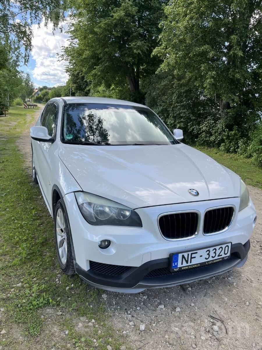 Balts BMW X1 2011 Rīga, ar dzinēja tilpumu 2.00 L un nobraukumu 256 tūkst. km par 4500 €, foto 1 vietnē AUTOMOTO.COM.LV