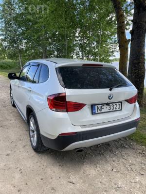 Balts BMW X1 2011 Rīga, ar dzinēja tilpumu 2.00 L un nobraukumu 256 tūkst. km par 4500 €, foto 4 vietnē AUTOMOTO.COM.LV