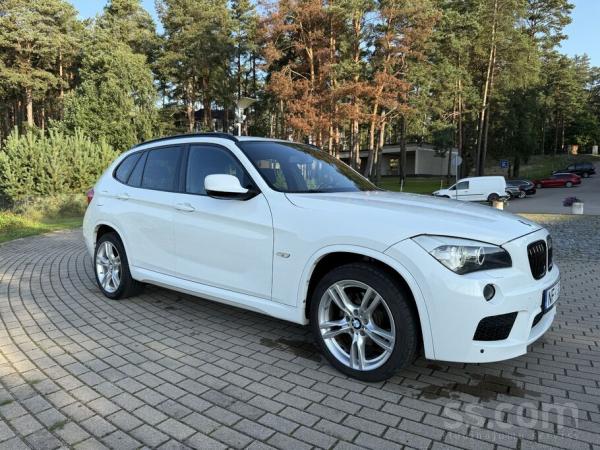 Balts BMW X1 2011 Rīga, ar dzinēja tilpumu 2.00 L un nobraukumu 239 tūkst. km par 9350 €, foto 3 vietnē AUTOMOTO.COM.LV